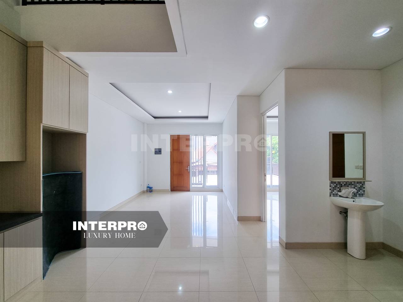 Rumah Modern Minimalis Puri Indah | Interpro Properti