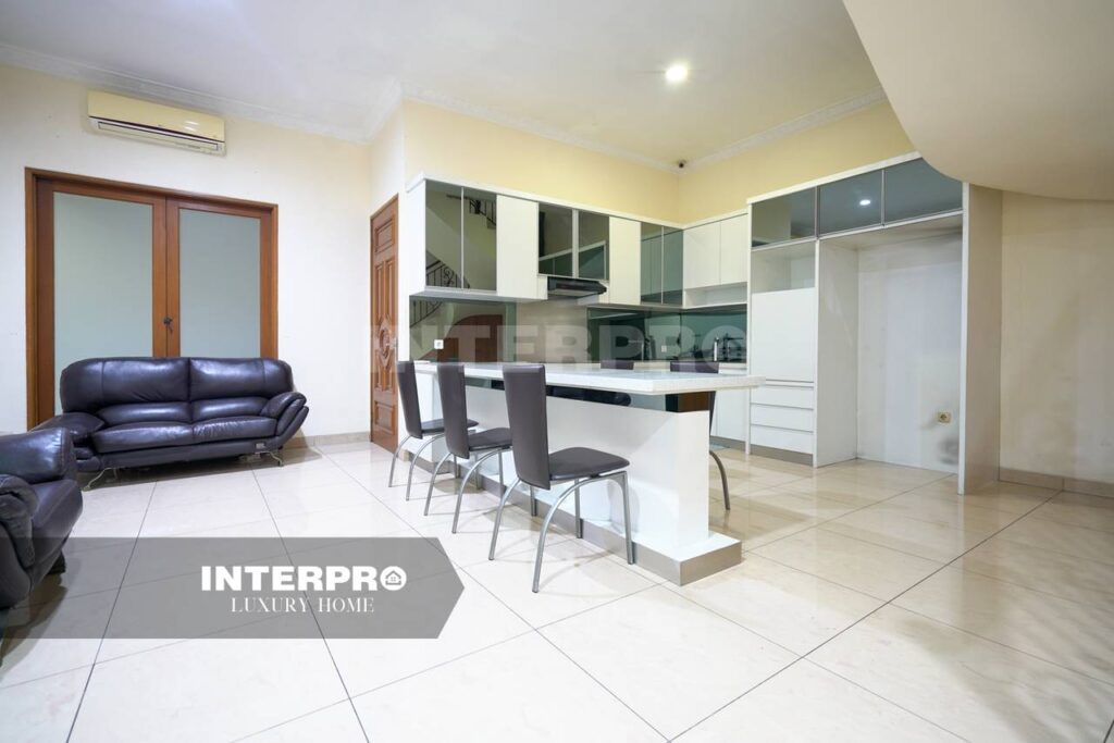 Dijual Rumah Permata Buana | Interpro Properti | Agen Properti