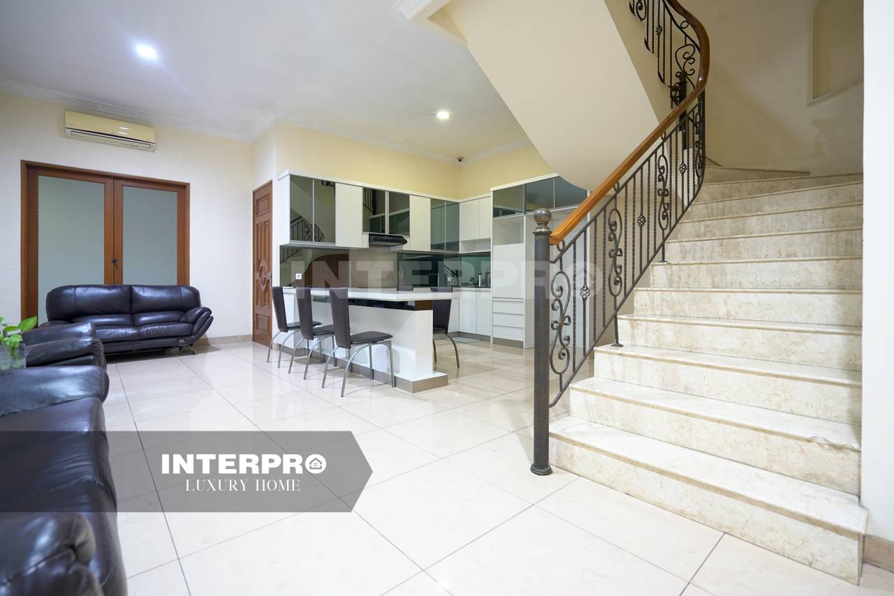 Dijual Rumah Permata Buana | Interpro Properti | Agen Properti