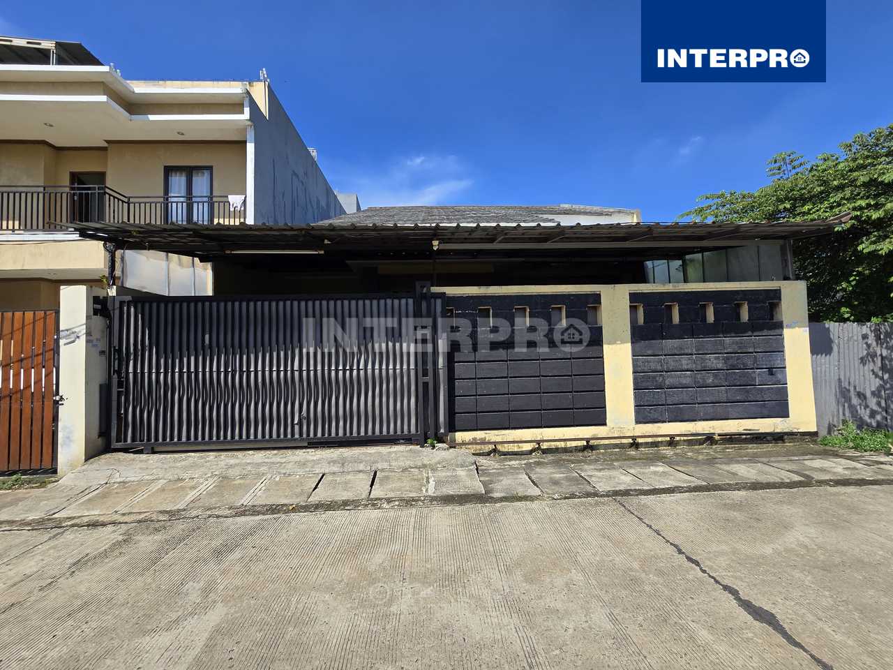 Rumah dijual Kavling DKI Meruya - LT 200m2 - Lokasi Strategis