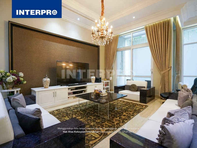 Rumah Mewah Dijual Taman Permata Buana Full Furnished - LT 250m2